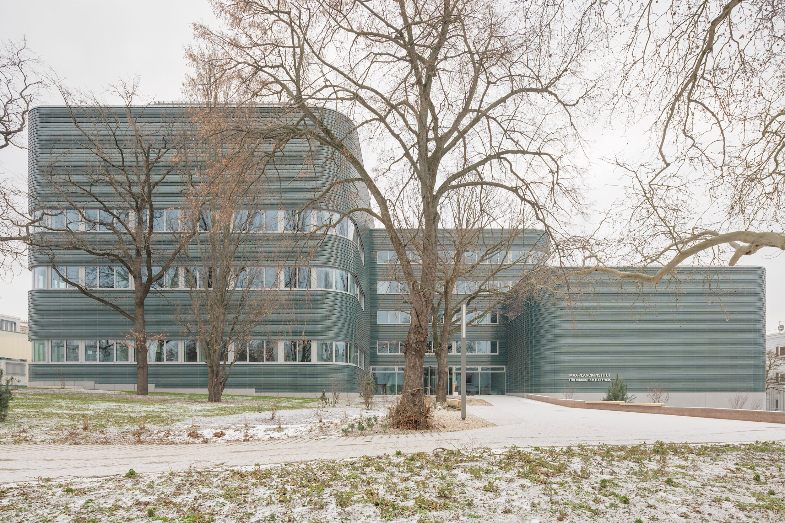 Max Planck Institute of Microstructure Physics, Halle (Saale) - Burckhardt